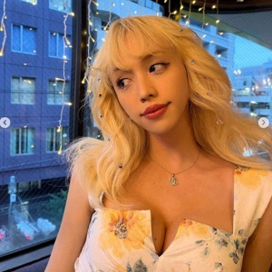 ryuchell、胸の谷間あらわな姿に驚きの声「こんなに大きくなるの？」(1ページ目) - デイリーニュースオンライン