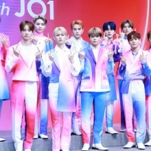 JO1「新たなジャンル創り出せた」山中湖の水上でパフォーマンス！ 地元の人との交流も明かす(1ページ目) - デイリーニュースオンライン